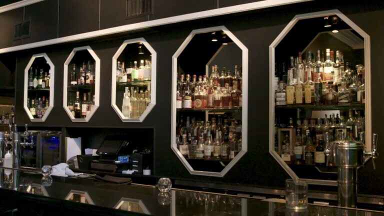 12 Best Restaurants In Chattanooga, Tennessee in 2024 - A Guide for Foodies